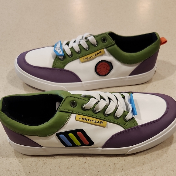 Pixar | Shoes | Disney Pixar Buzz Lightyear Mens Athletic Shoes White ...